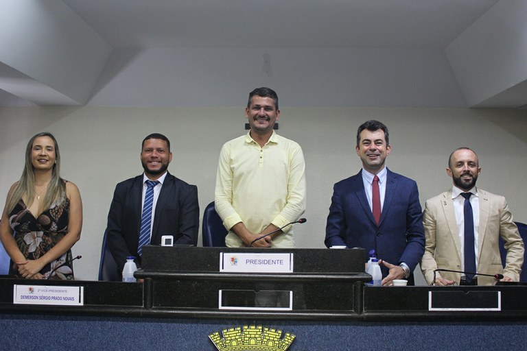 Paulo Sandro assume presidência da Câmara de Barra Mansa — Câmara Municipal de Barra Mansa